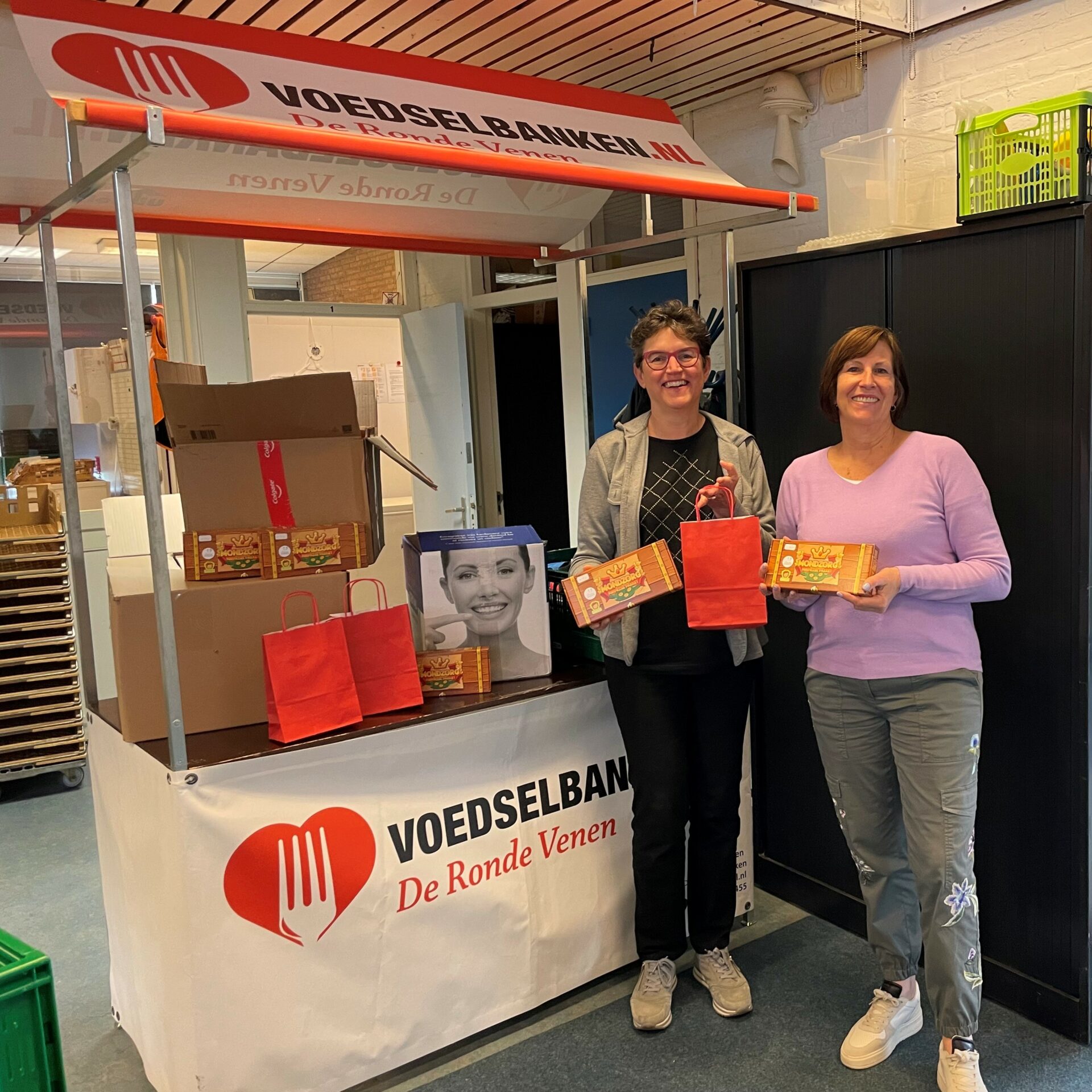 Poetspakketjes voor Voedselbank - Mondhygiënepraktijk De Ronde Venen